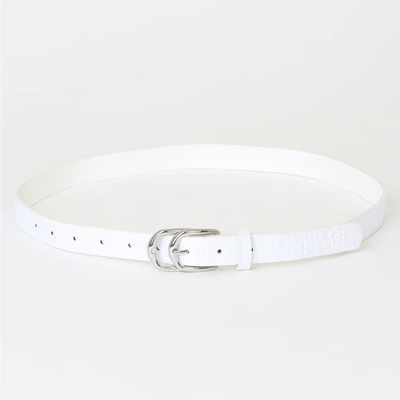 Lulus | Accessories | Nwt White Faux Snakeskin Belt With Silver Buckle ...